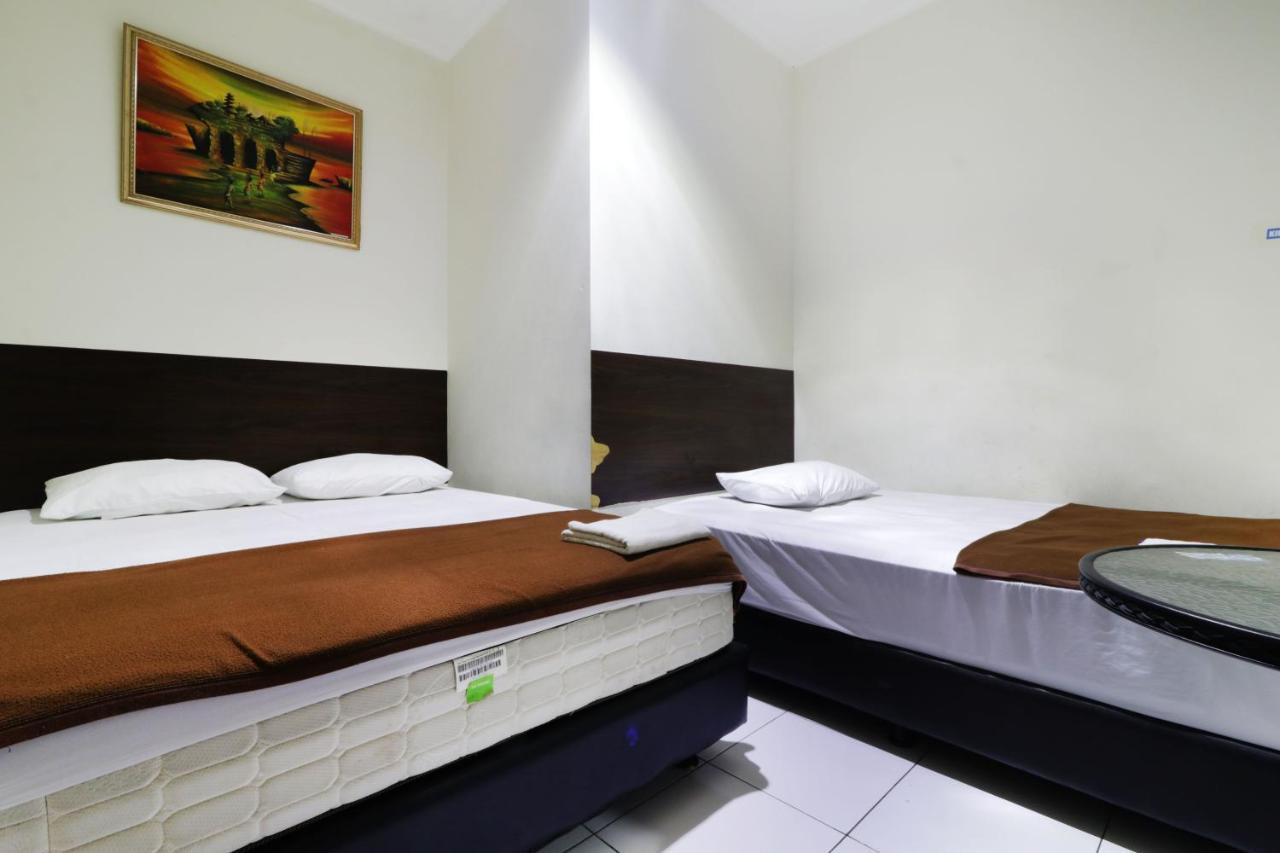 Bantal Guling Pasar Baru Hotel Bandung, Bandung Best Rates & Deals on ...